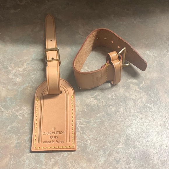 Louis Vuitton | Other | Authentic Louis Vuitton Luggage Tag And Poignet ...
